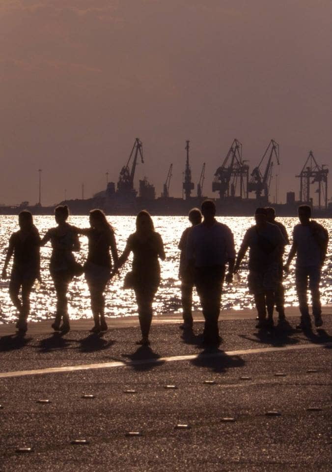 ΧΟΡΕΥΟΝΤΑΣ ΤΟ ΔΕΙΛΙΝΟ – ΠΟΙΗΤΙΚΟΙ ΔΙΑΛΟΓΟΙ